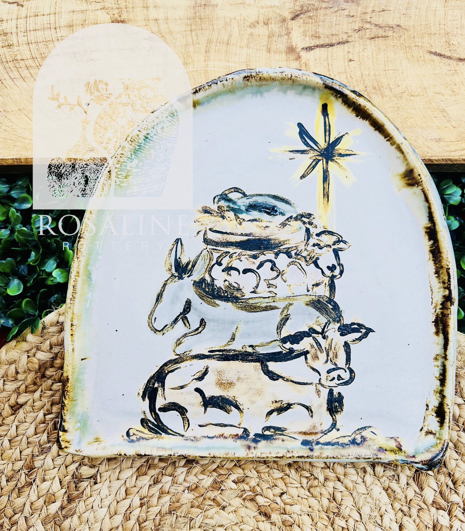 Rosaline Pottery Away in a Manger Plate – Deep South Home and Gifts